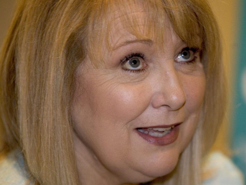 Actress Teri Garr Reportedly Hospitalized Canoecom