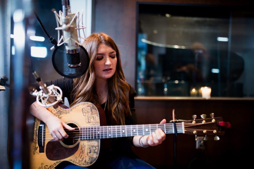 Grande Prairie's Tenille Townes Takes CCMA By Storm - TrendRadars