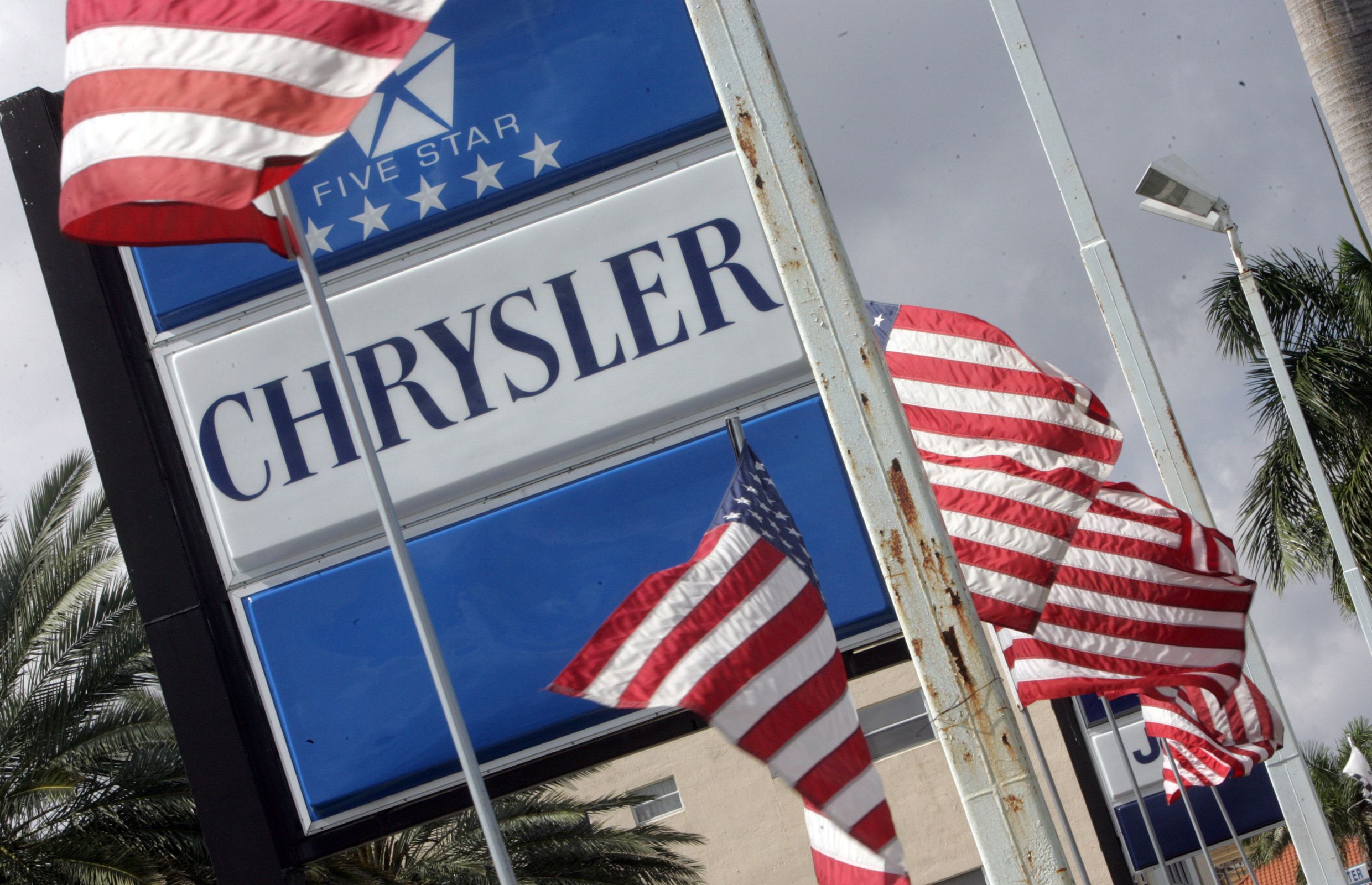 Why won't Cerberus do more to help Chrysler? | Driving