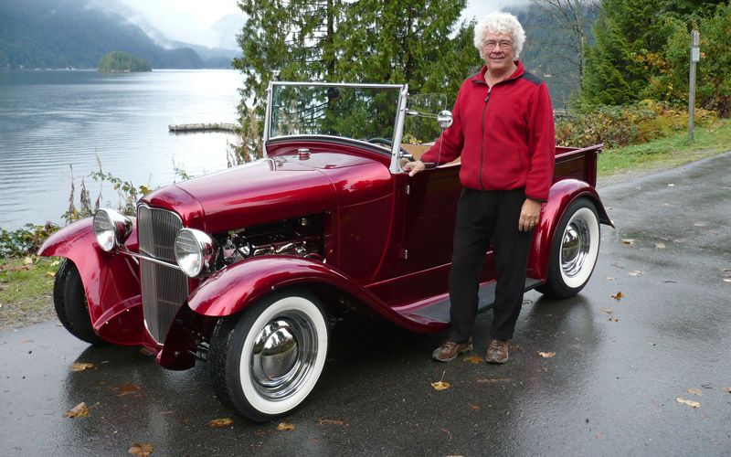 Neighbourhood reunites vintage hot rod builders | Driving