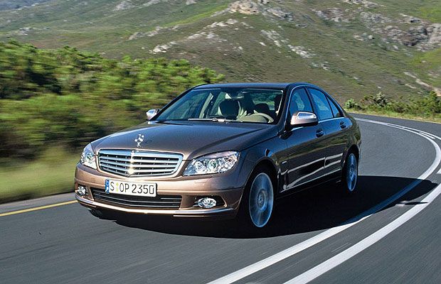 Gallery: 2009 Mercedes-Benz C-Class | Driving