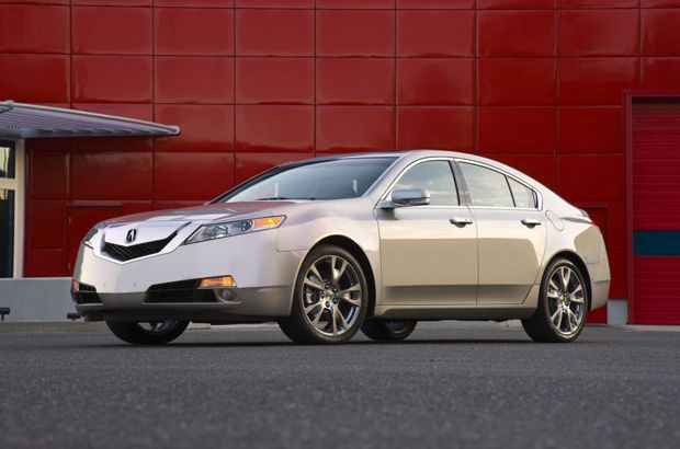 Finally! Acura TL gets manual gearbox | Driving