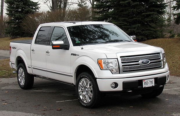 Gallery: 2010 Ford F-150 Platinum | Driving