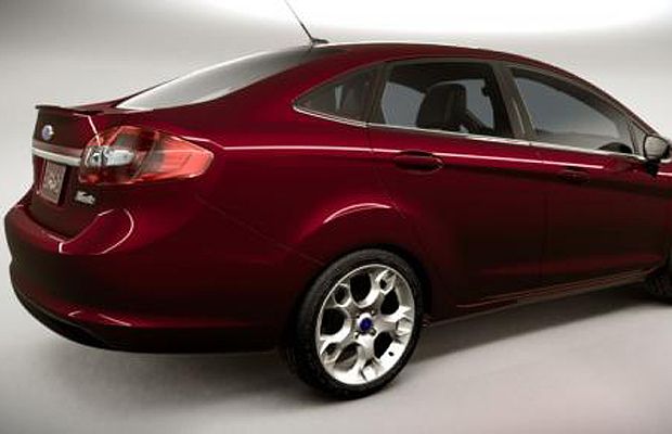 Gallery: 2011 Ford Fiesta | Driving