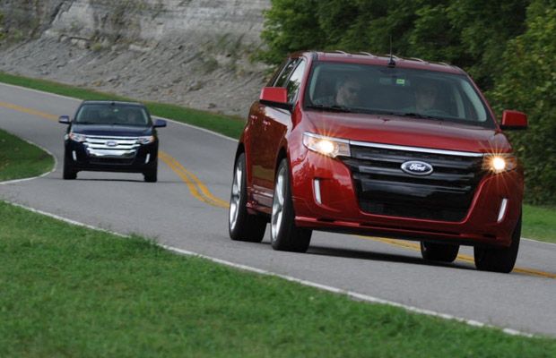 Gallery: 2011 Ford Edge | Driving