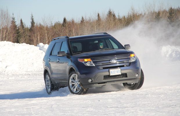 Gallery: 2011 Ford Explorer | Driving