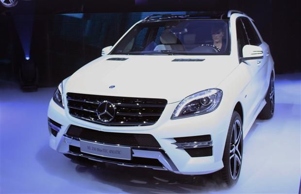 Preview: 2012 Mercedes M-Class | Driving