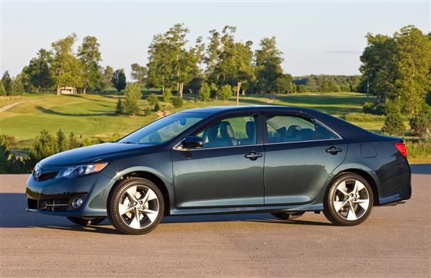 Gallery: 2012 Toyota Camry | Driving