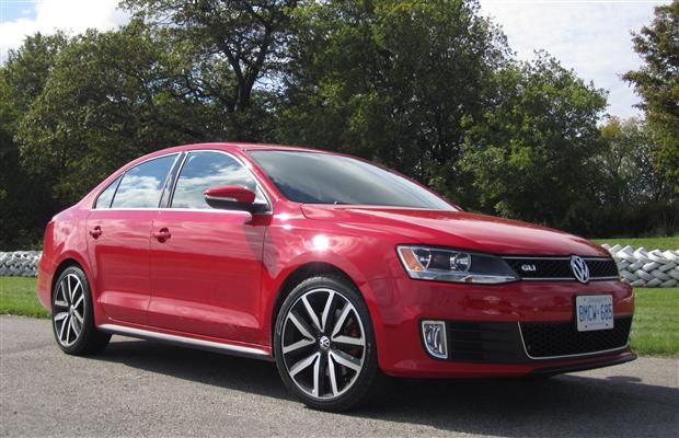 Gallery: 2012 Volkswagen Jetta GLI | Driving