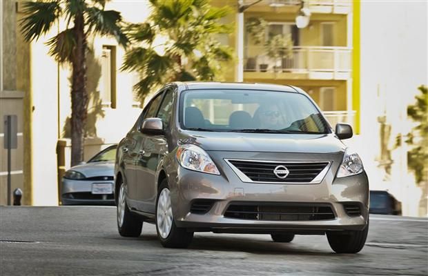 Hatchback: 2012 Nissan Versa | Driving