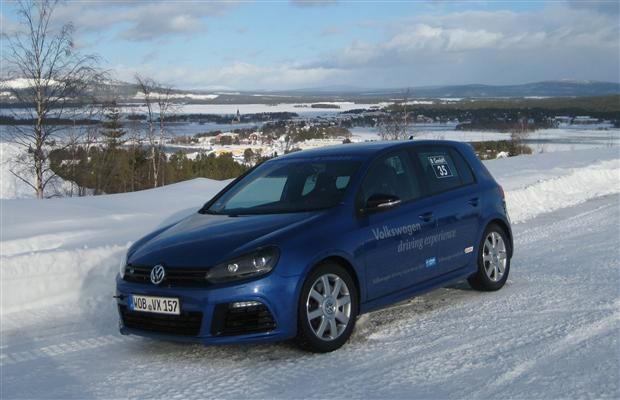 First drive: 2012 Volkswagen Golf R | Driving