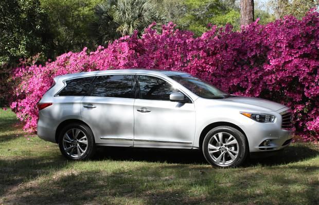 First drive: 2013 Infiniti JX | Driving