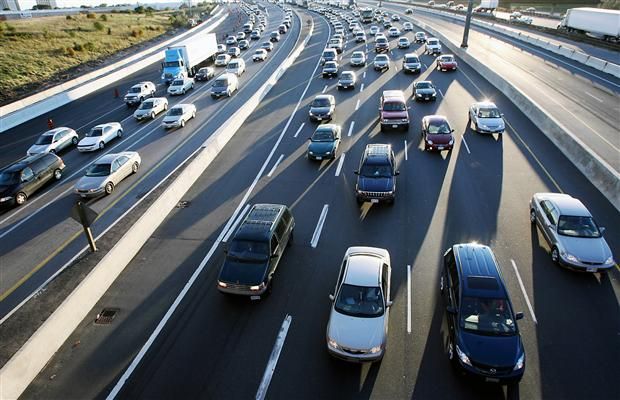 Speed limits on Ontario's 401 stuck in slow lane | Driving