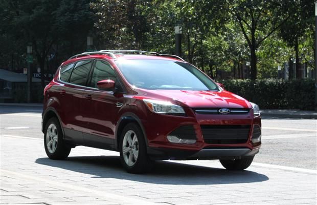 Comparison: Ford Escape vs. Nissan Rogue | Driving