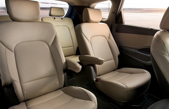 Six seven-seat minivan alternatives for under $35,000 | Driving