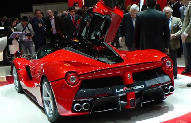 LaFerrari hybrid may be the most badass Ferrari ever | Driving