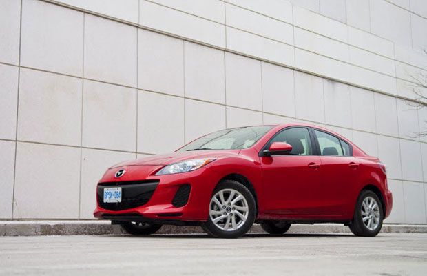 Gallery: 2013 Mazda3 | Driving