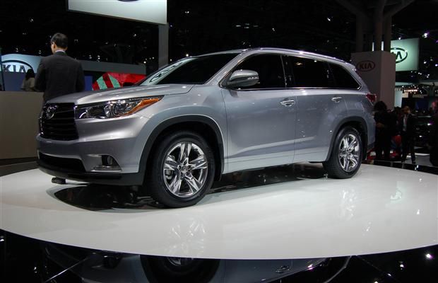 Redesigned Toyota Highlander gets an edgier look | Driving