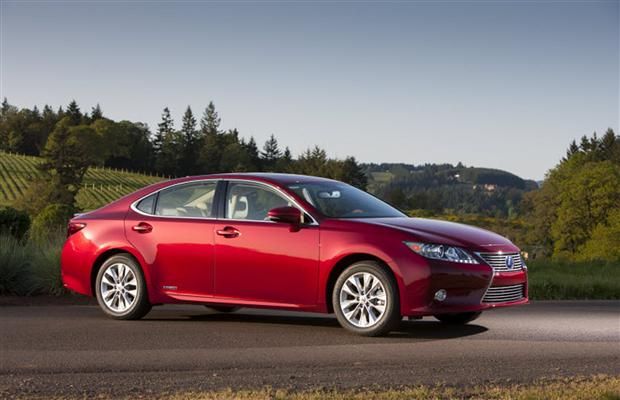 Road test: 2013 Lexus ES 300h Hybrid | Driving