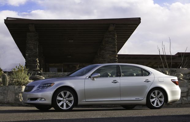 Road test: 2008 Lexus LS 600h L | Driving