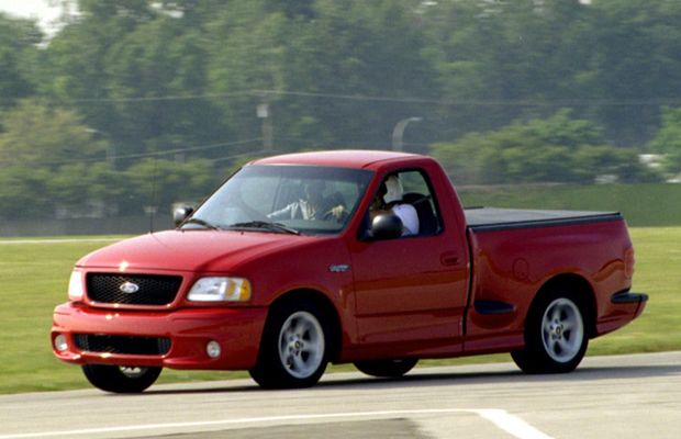 Road test: 1999 Ford SVT F-150 | Driving