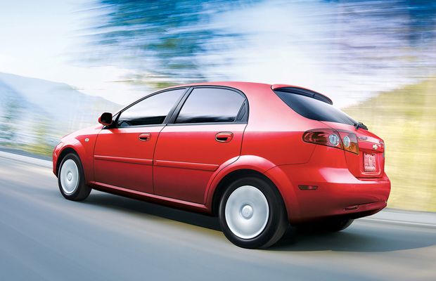 Road test: 2004 Chevrolet Optra | Driving