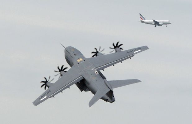 Gallery: Top-flight aircraft fired up for Paris show | Driving