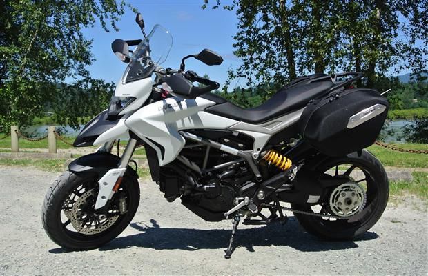 Road test: 2013 Ducati Hyperstrada | Driving