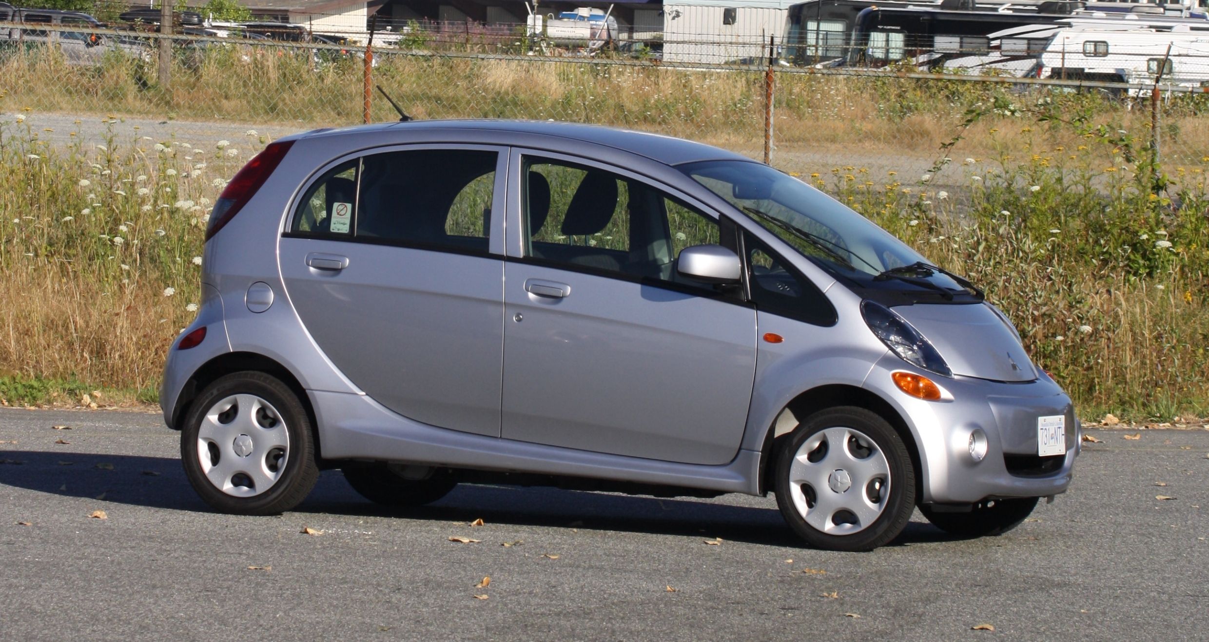 Mitsubishi i-MiEV doesn’t hide its all-electric personality | Driving