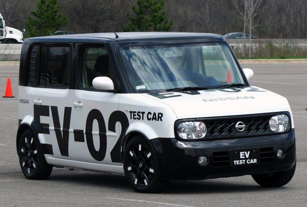 Preview: 2009 Nissan Cube Electric Vehicle Prototype | Driving