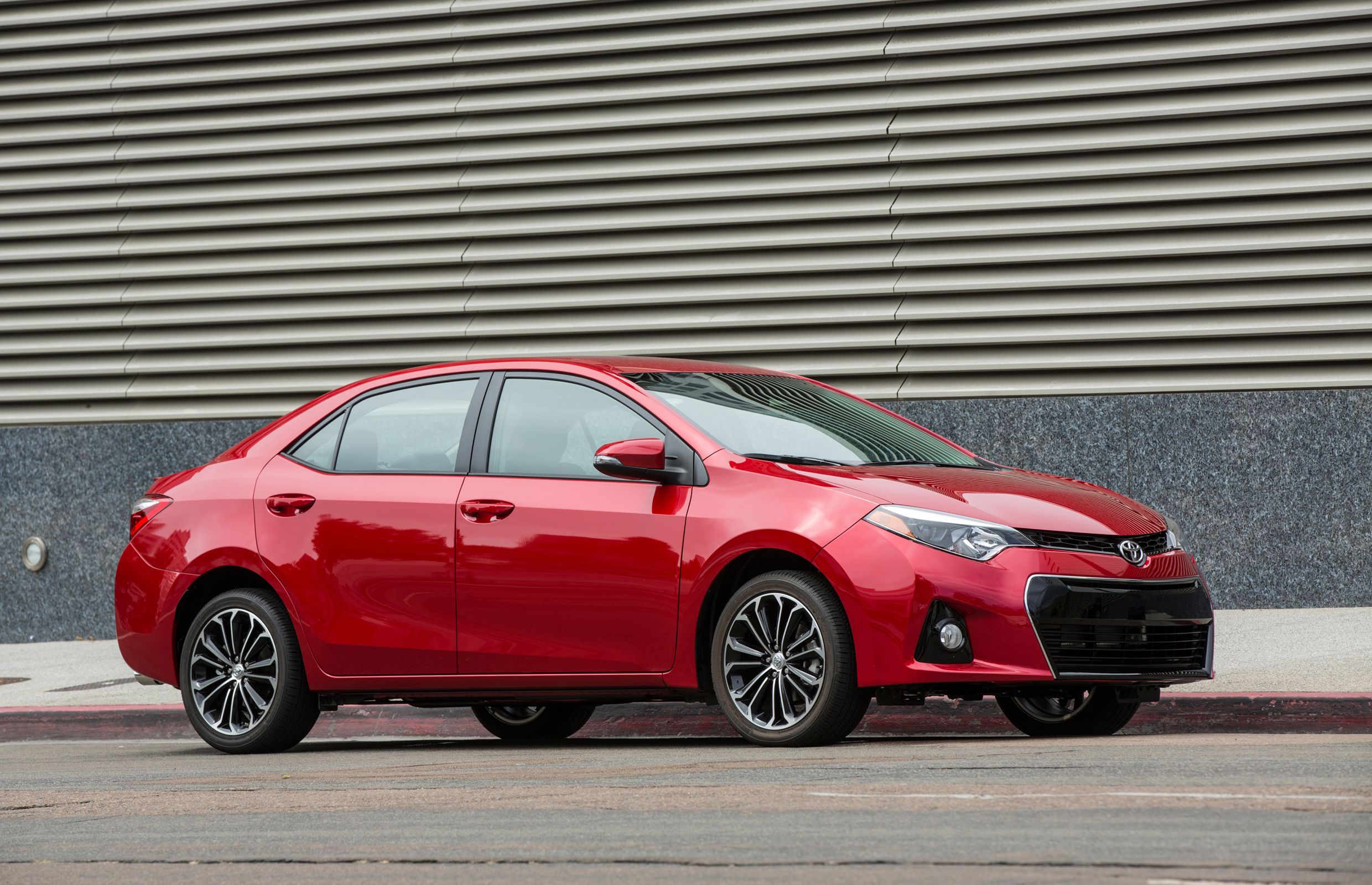 2014 Corolla rated marginal in IIHS small overlap test | Driving