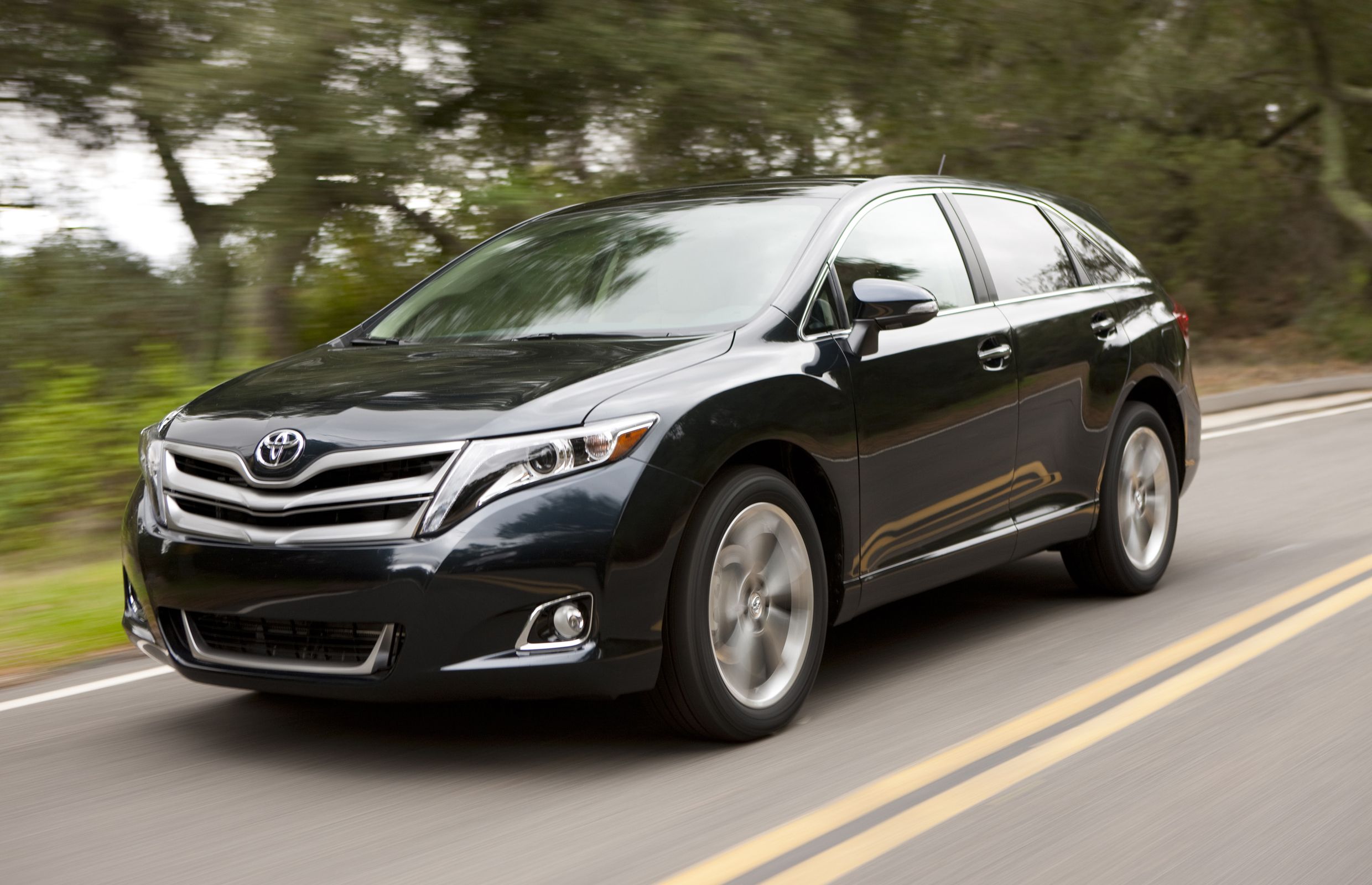 SUV: 2014 Toyota Venza | Driving