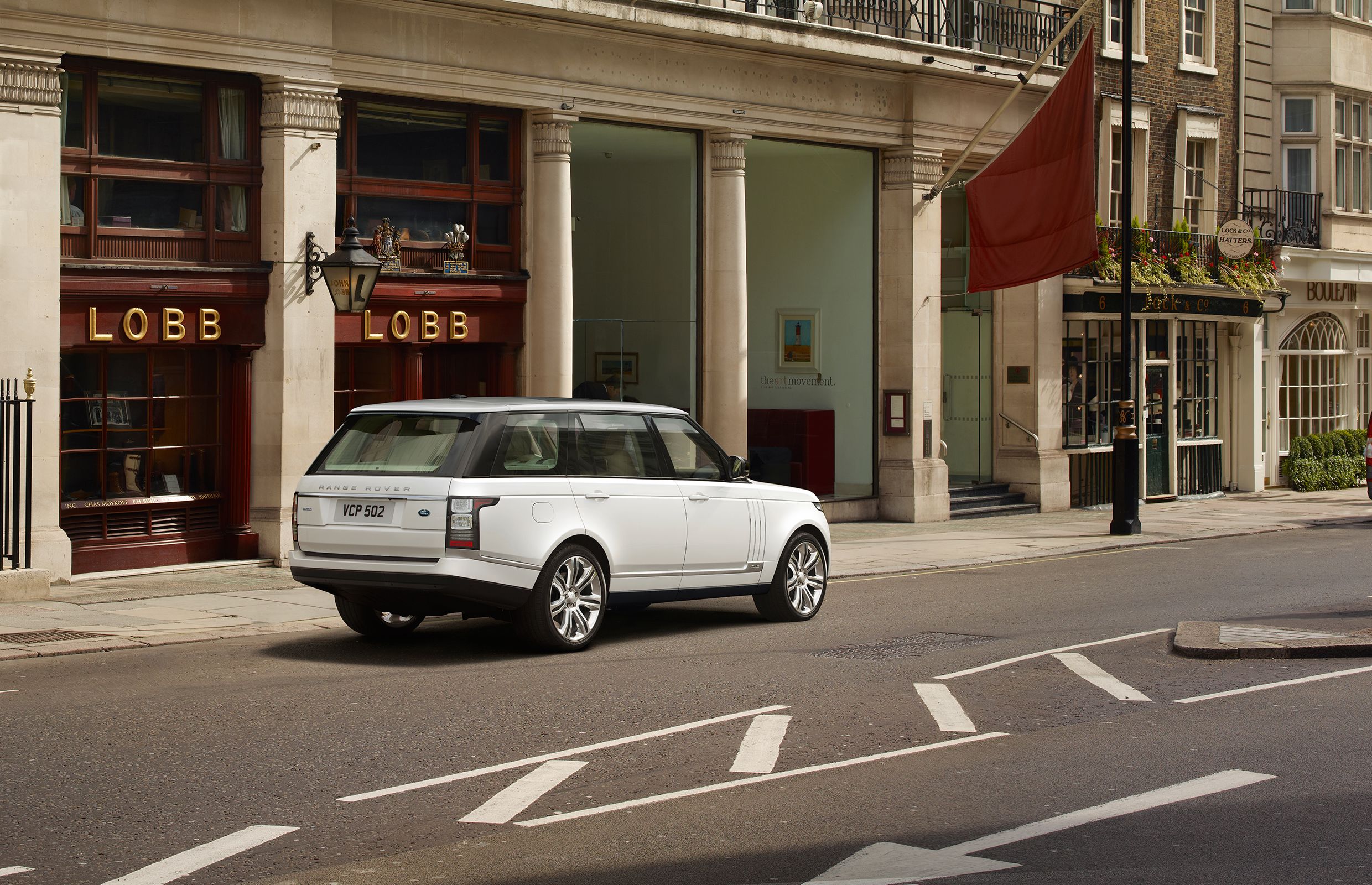 Land Rover debuts Long Wheelbase Range Rover | Driving