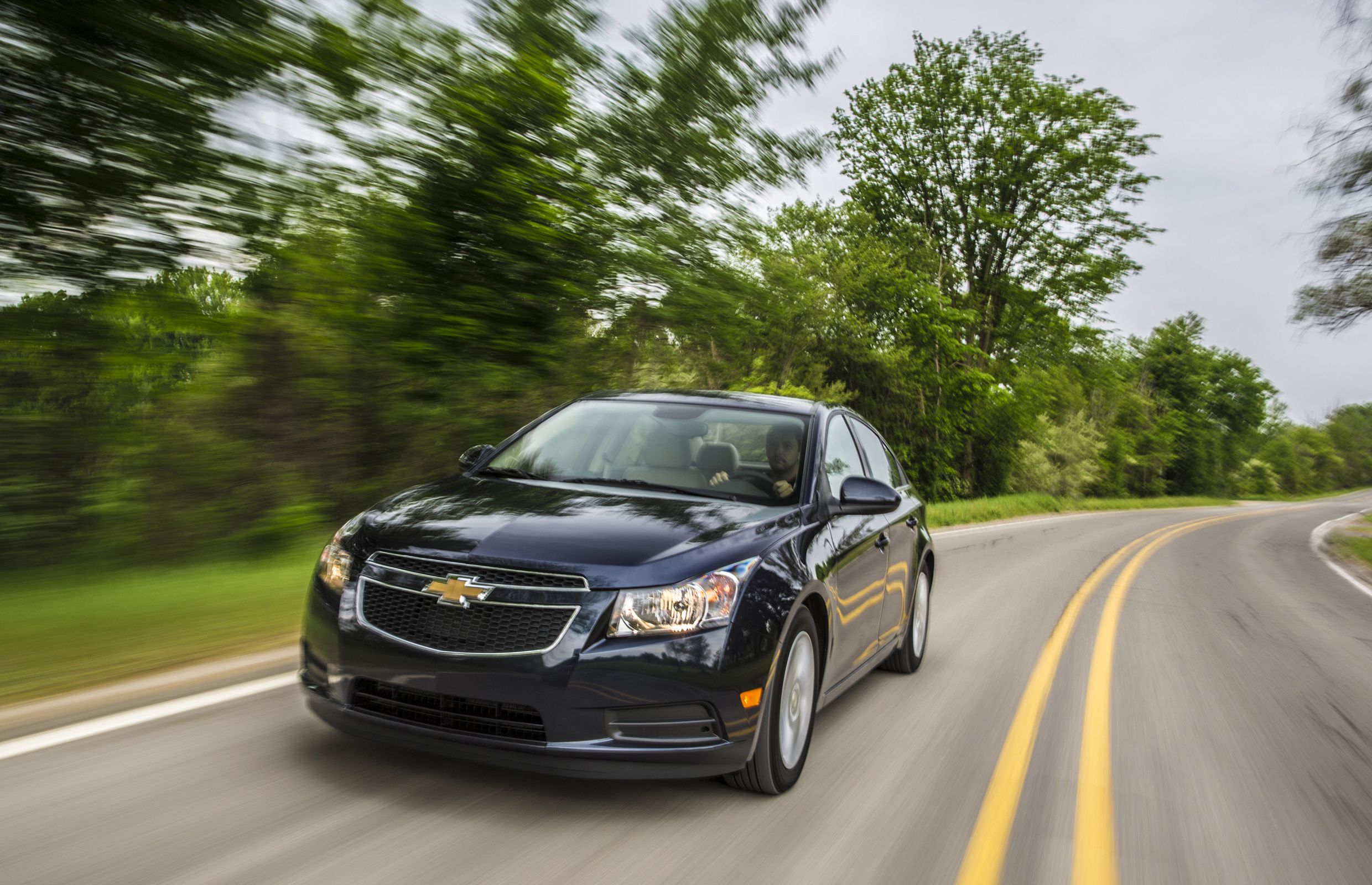 Sedan: Chevrolet Cruze | Driving