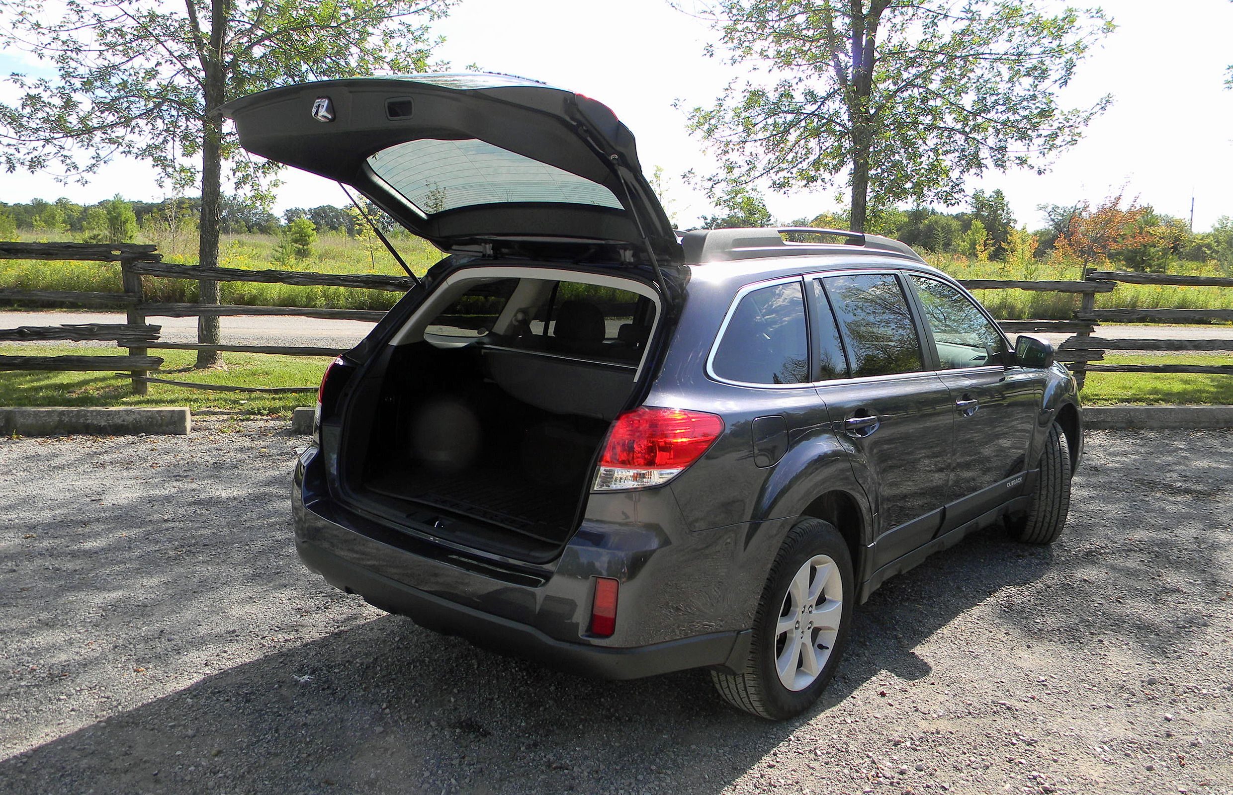 Road test: 2014 Subaru Outback 2.5i Convenience | Driving