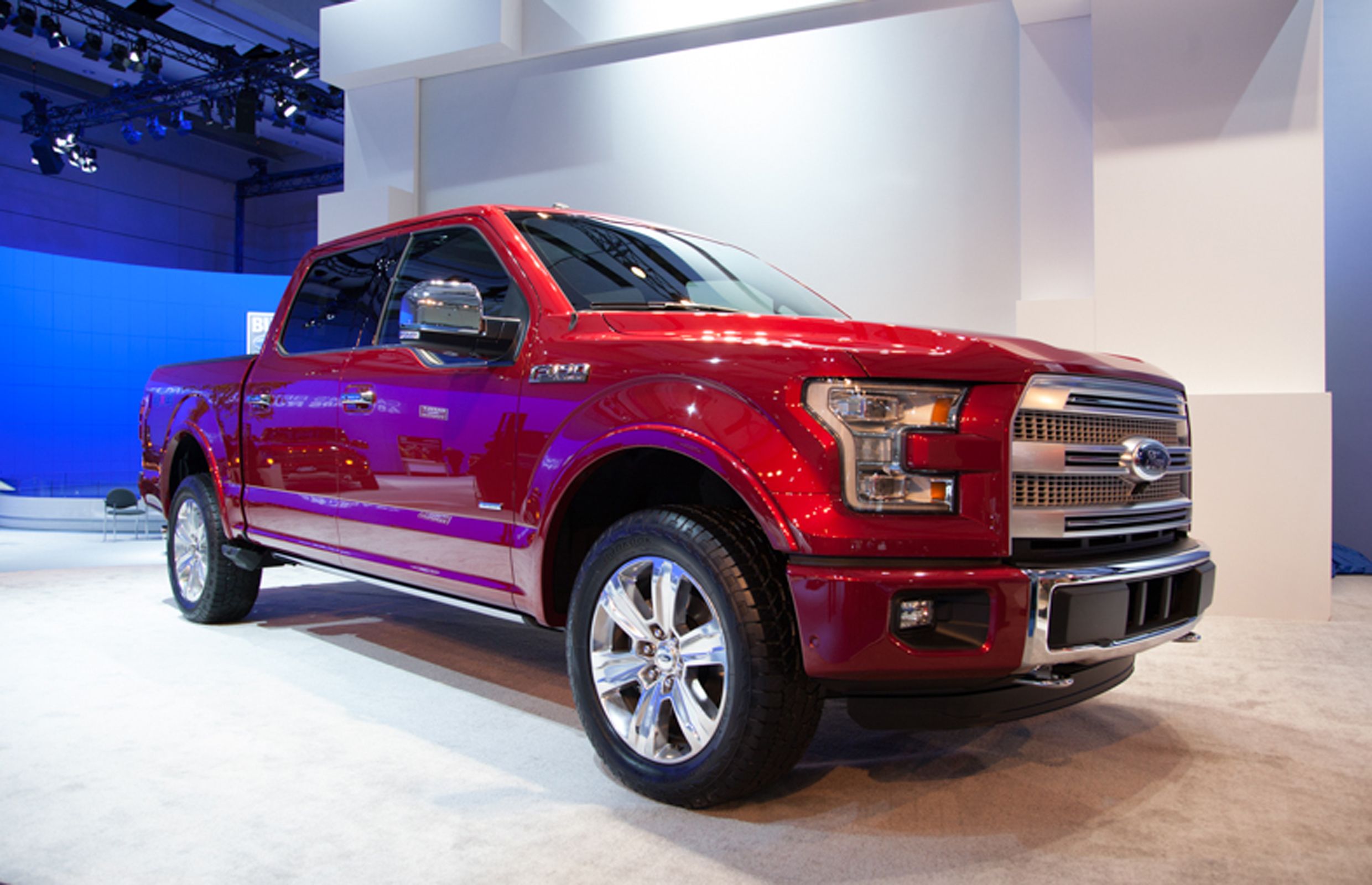 Video: Up close with the new 2015 Ford F-150 | Driving