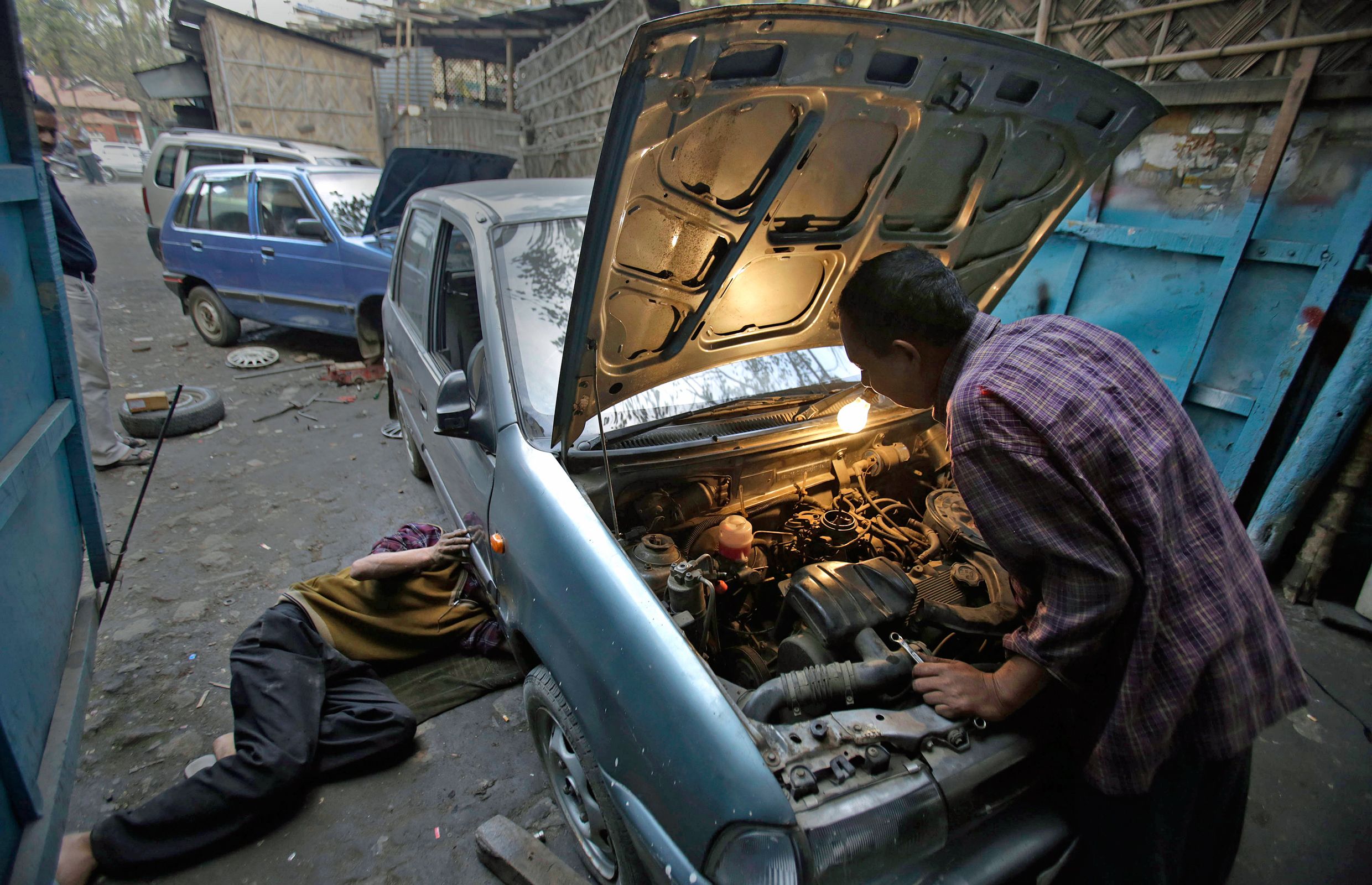 Troubleshooter: Do-it-yourself car repair nightmares | Driving