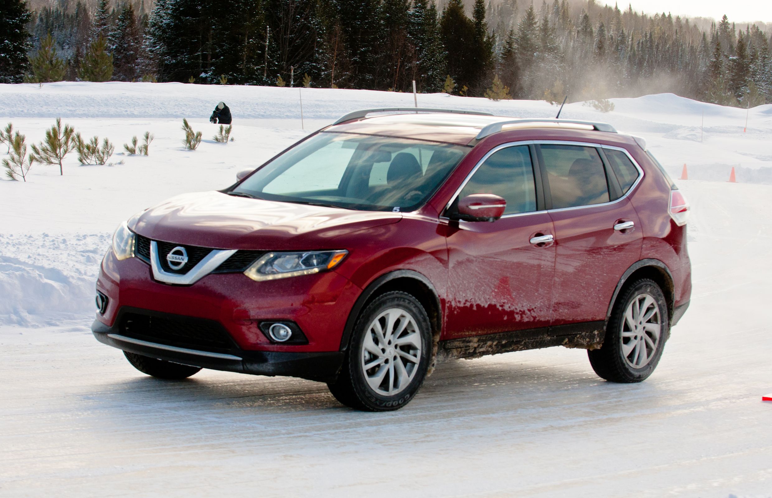 2014 Nissan Rogue earns Top Safety Pick Plus rating from IIHS | Driving