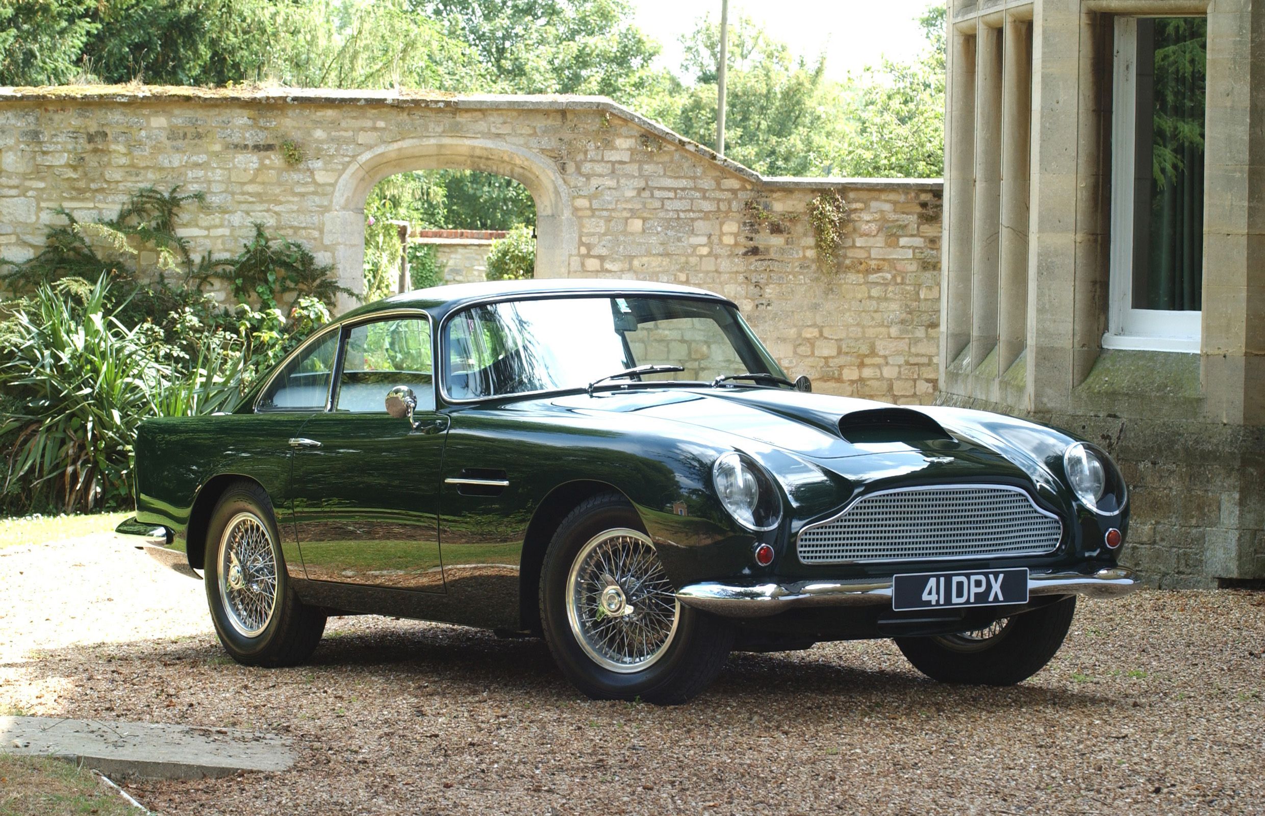 The surprising Irish connection to British Racing Green | Driving