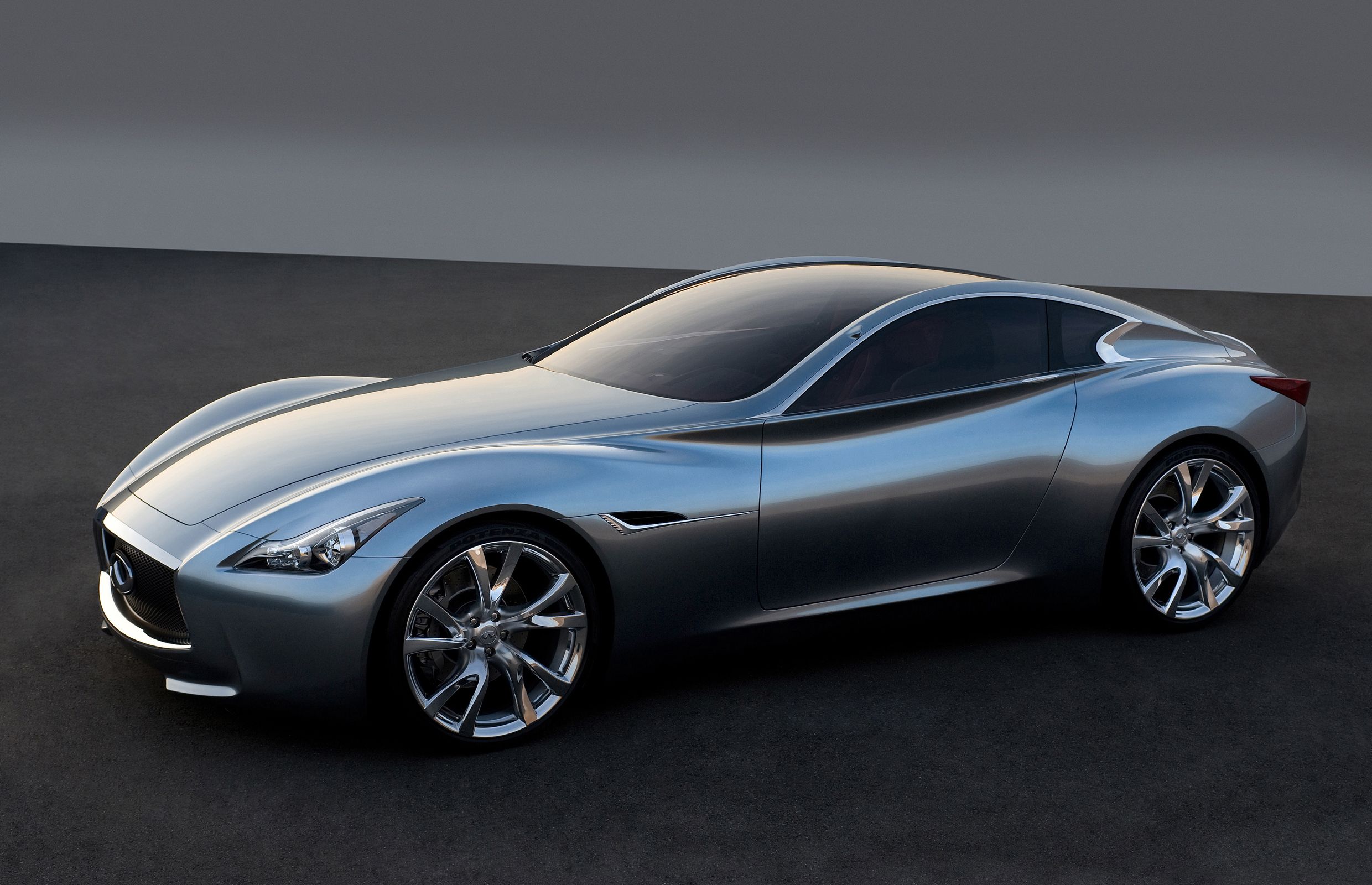 Flagship Infiniti sedan could be a 700-horsepower hybrid | Driving