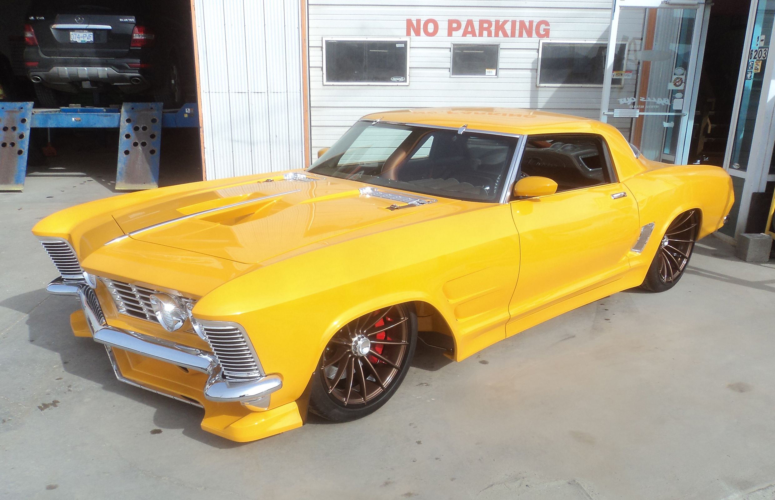 Radical 1964 Buick Riviera took 20,000 hours to build | Driving