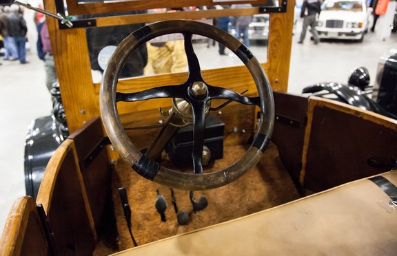 Video & gallery: Dream cars at the Spring Classic Car Auction | Driving