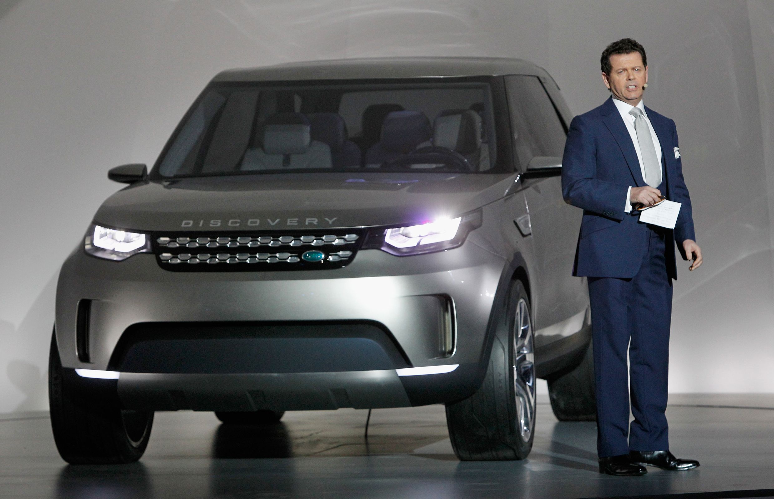 Fuel-efficient adventure: Land Rover plots its future course | Driving