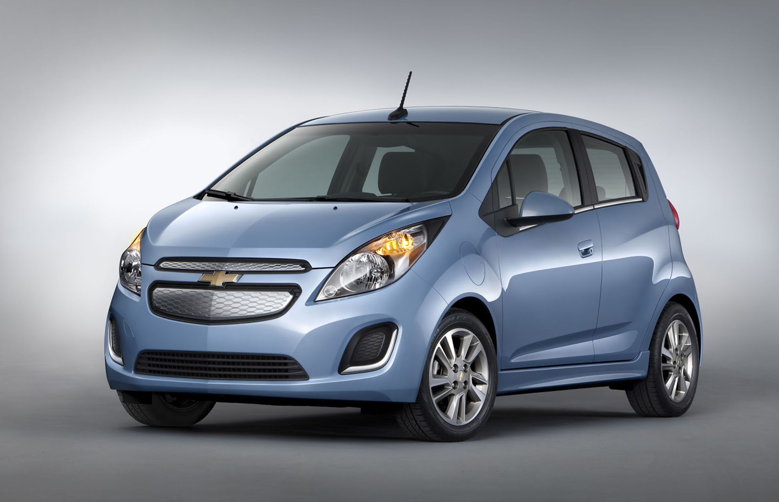 Lightweights: The 10 lightest cars are also super efficient | Driving