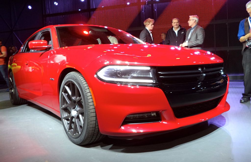 2015 Dodge Charger gains an evil face, more muscle | Driving