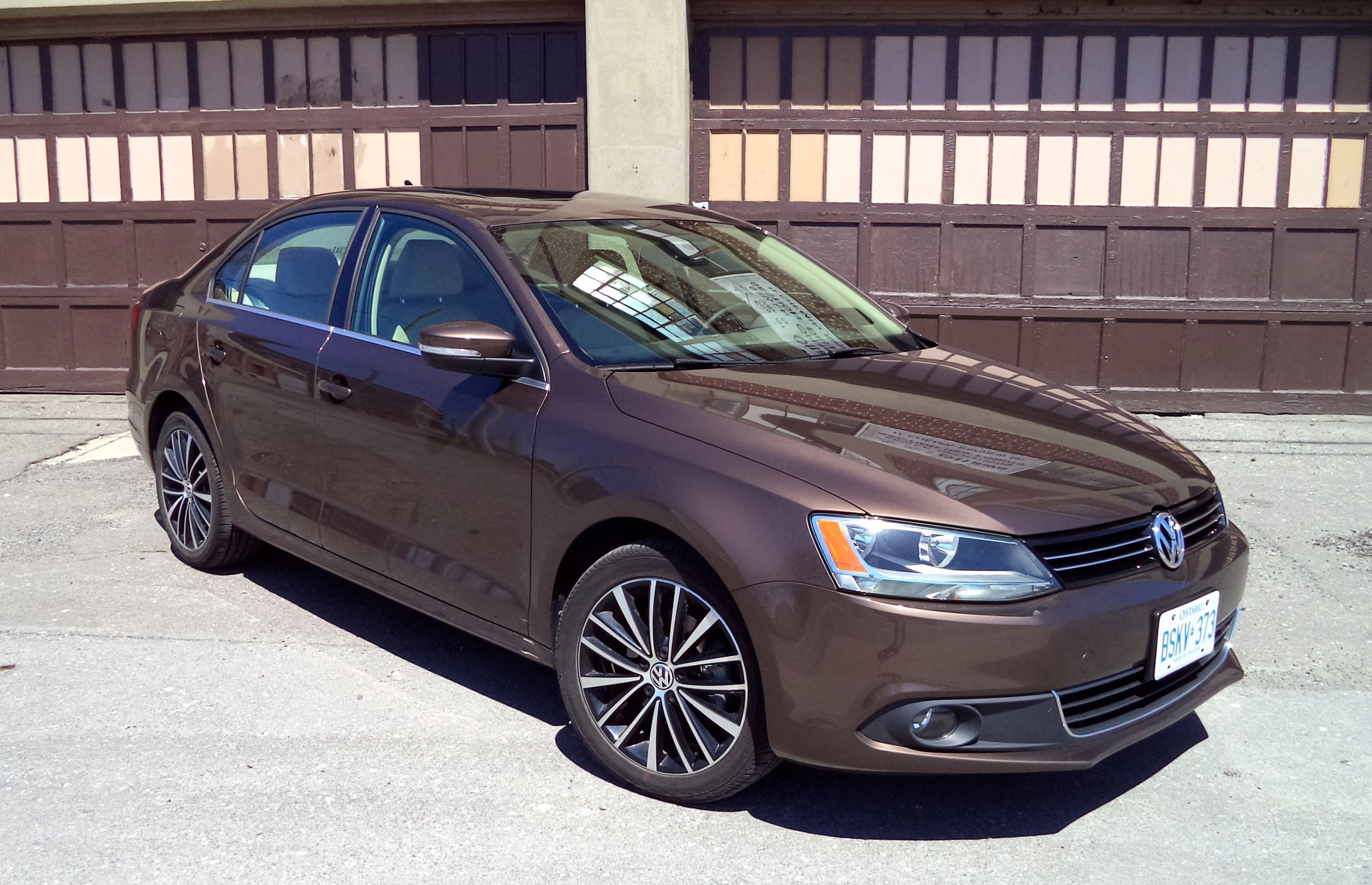 Car Review: 2014 Volkswagen Jetta 1.8 TSI Highline | Driving