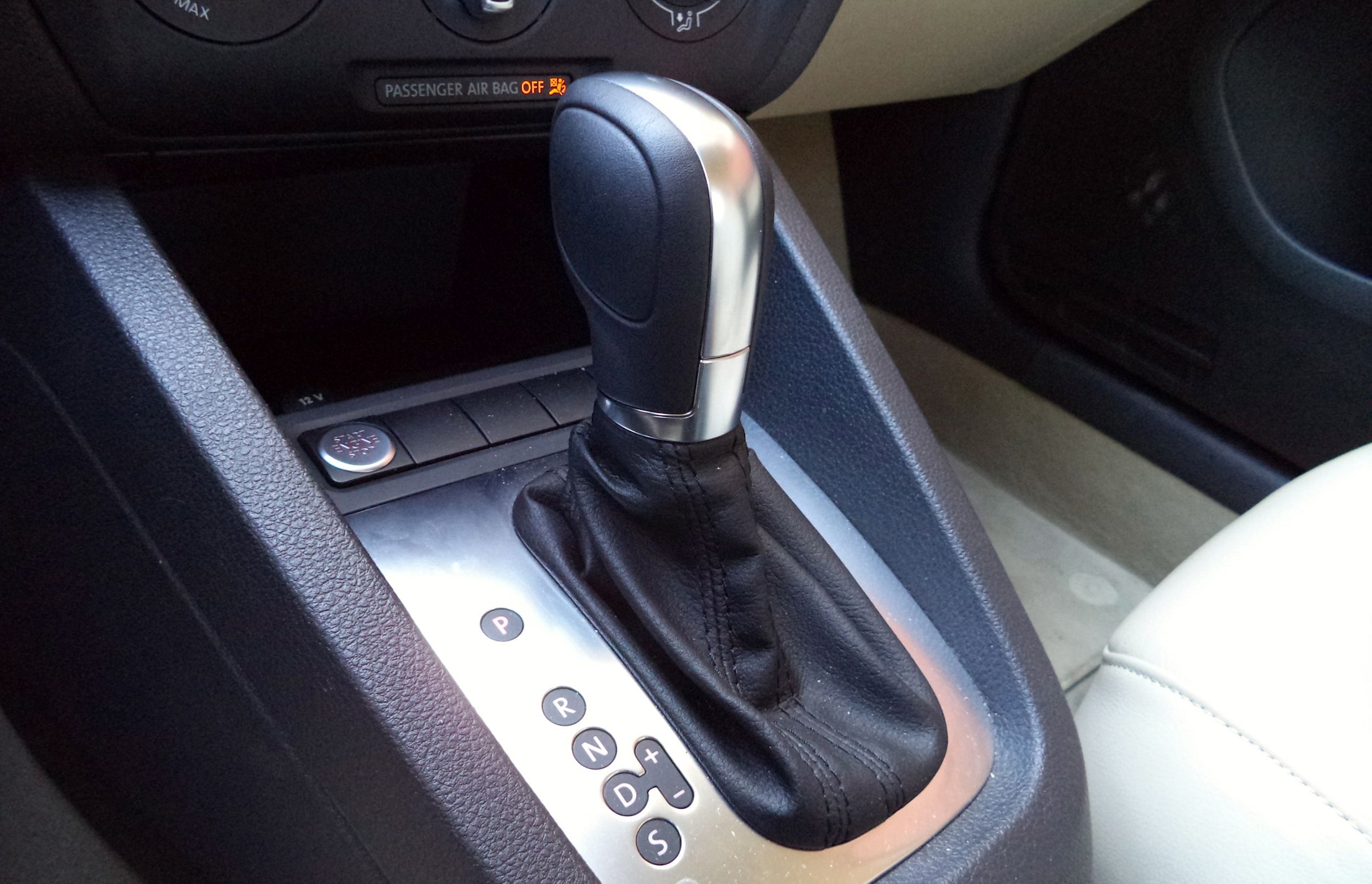 Car Review: 2014 Volkswagen Jetta 1.8 TSI Highline | Driving