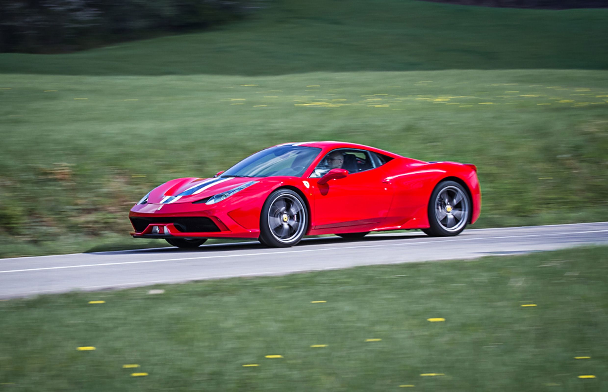 These 6 cars were the last without these now-essential modern features ...