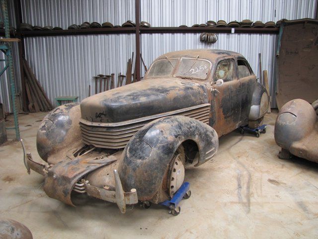 Collection of 200 classic cars re-discovered after 61 years | Driving