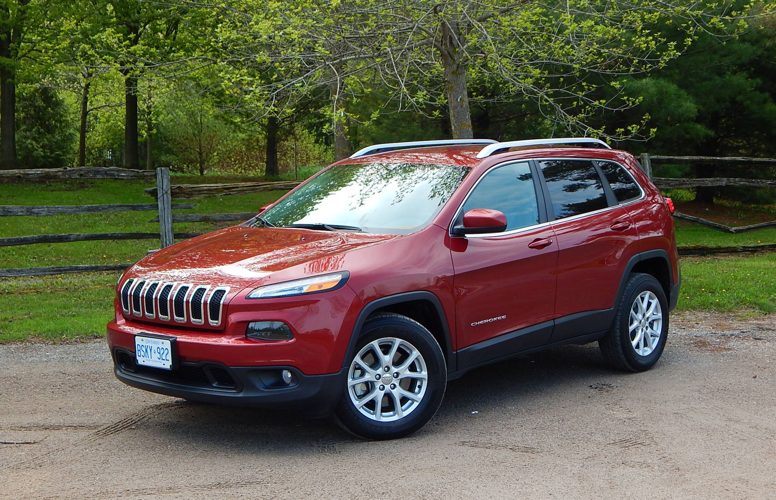 SUV Review: 2014 Jeep Cherokee North 4x4 | Driving